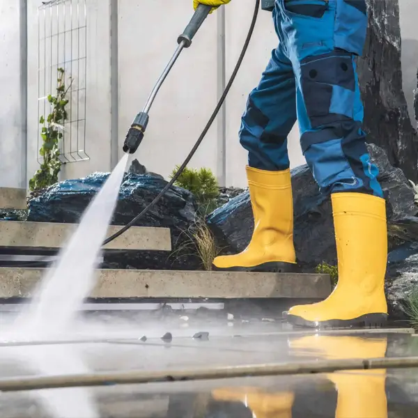 High Pressure Cleaning - Maintenance World
